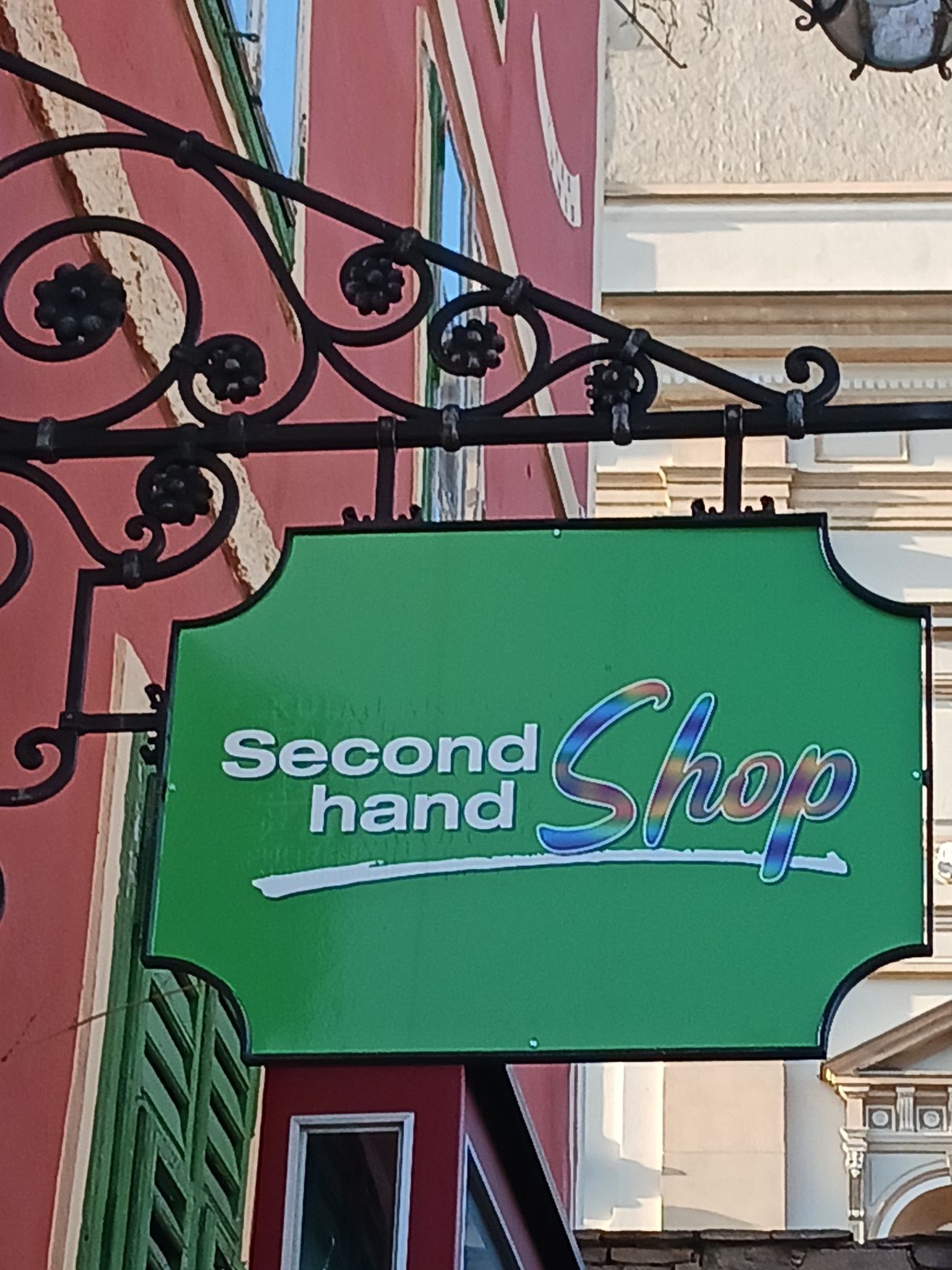 Second Hand Shop | CITIES